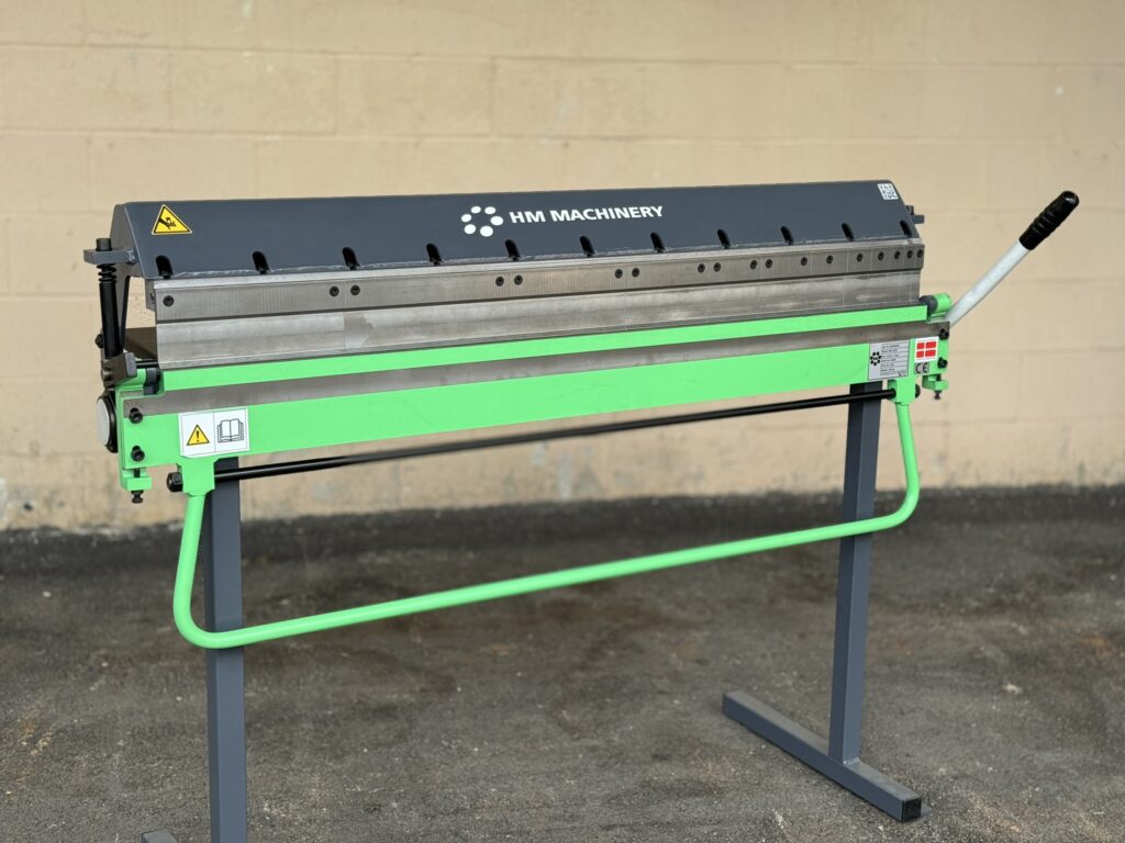 HM Machinery 1300S 4ft x 20 ga Box and Pan Brake (claw foot fingers ...