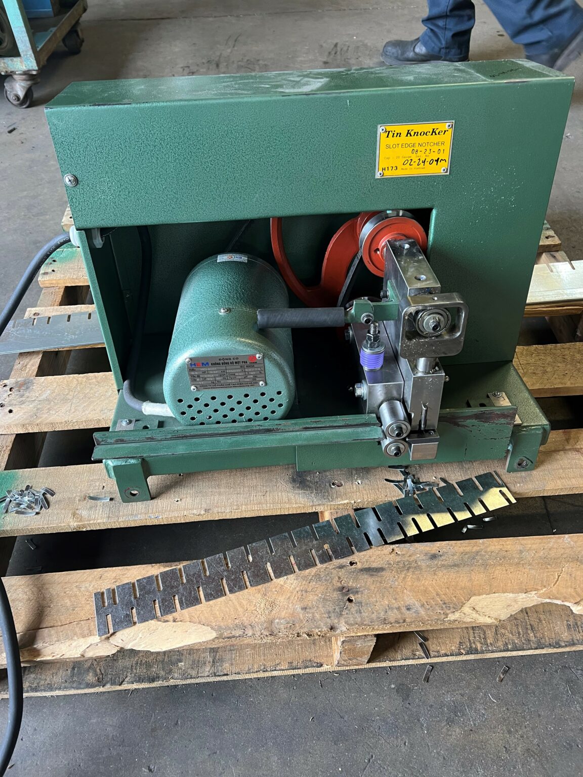 TK 1016 Duct Notcher (includes 5 Heads) - TAAG Industries Corp.