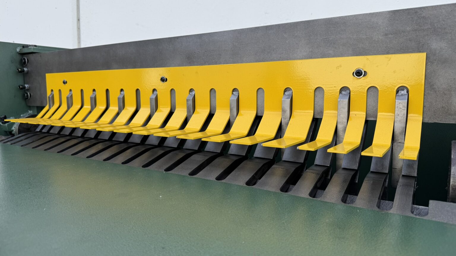 TK 3618 Power Cleat Bender - TAAG Industries Corp.